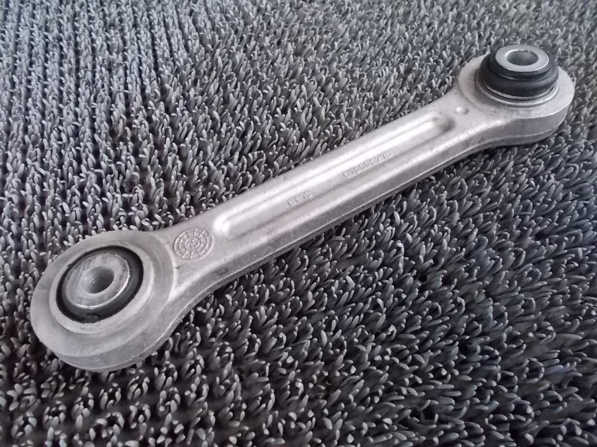 Maserati Ghibli genuine normal rear suspension arm right 670006273 / R7 ...